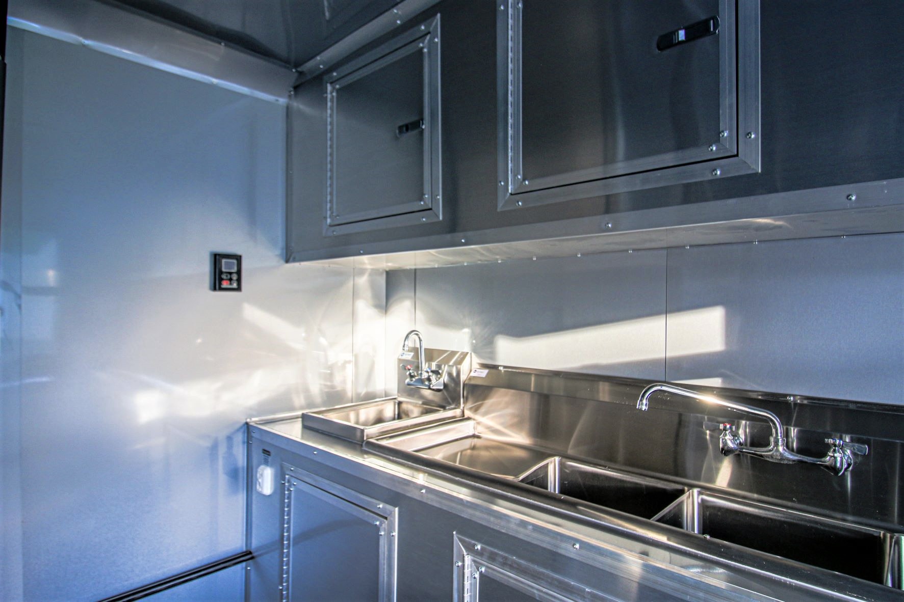 8.5×16 Equipped Food Trailer – White | Custom Trailer Pros