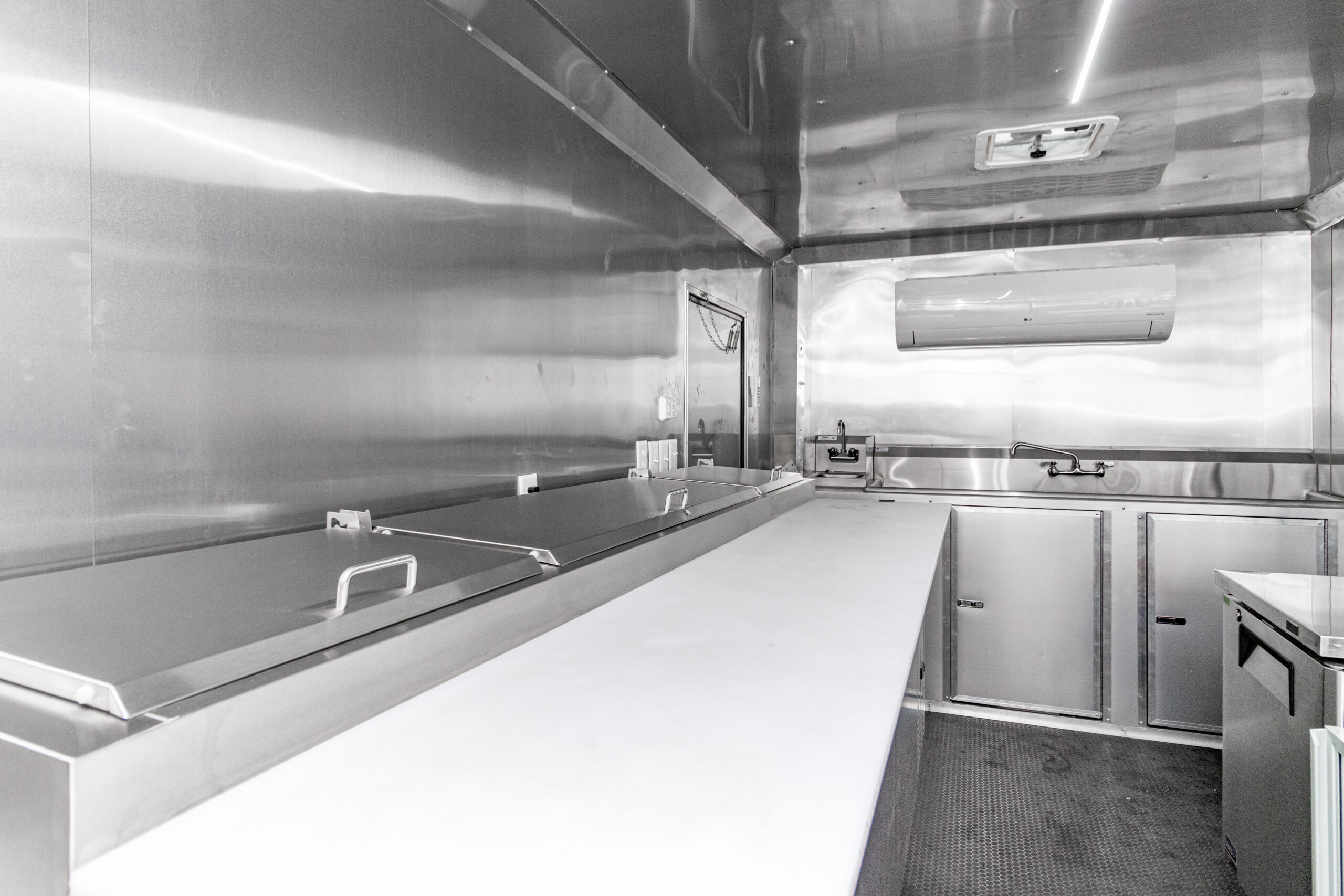 8.5×22 Equipped Pizza Trailer – White | Custom Trailer Pros